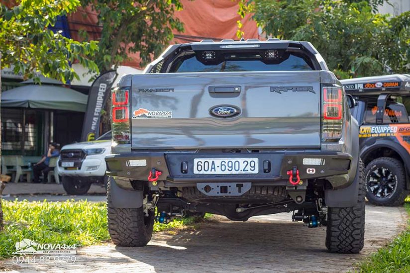 Độ Ford Ranger Raptor đẹp nhẹ nhàng theo phong cách Hamer Concept