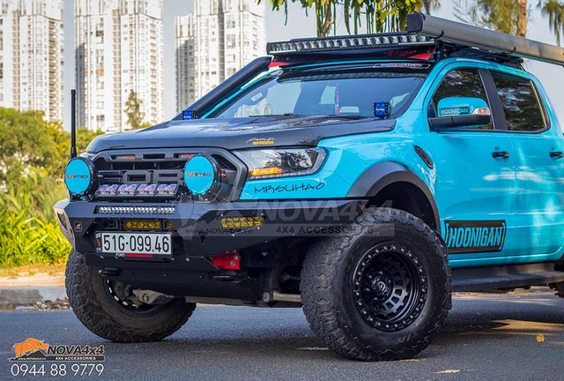 Ngắm siêu phẩm Ranger Raptor màu kịch độc và gói trang bị Full Option